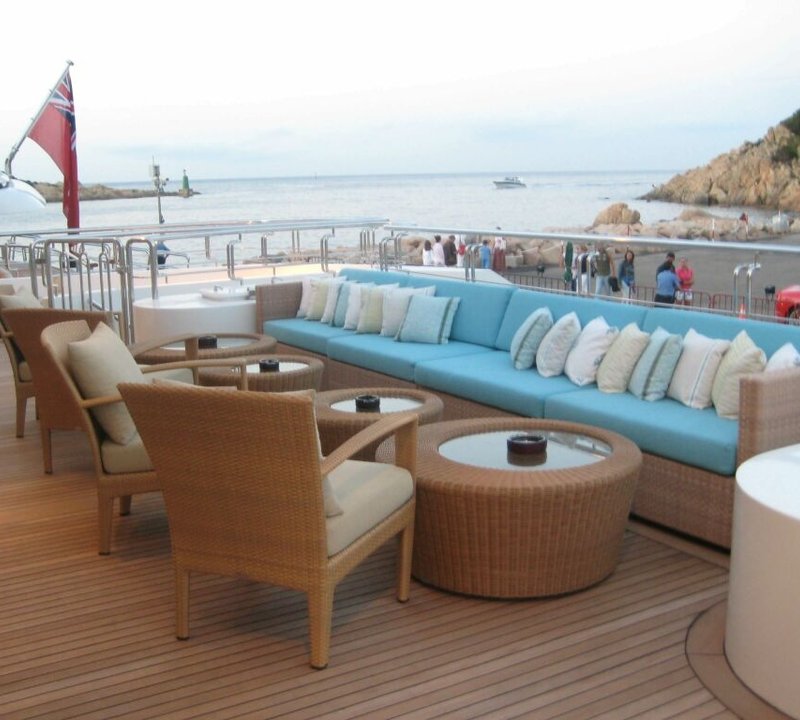 QUEEN MIRI Yacht Charter Details, Neorion Syros Shipyard | CHARTERWORLD ...